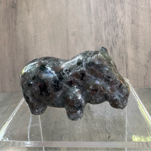 Accents | Yooperlite Hippo Crystal Stone Carving Figurine Statue ...